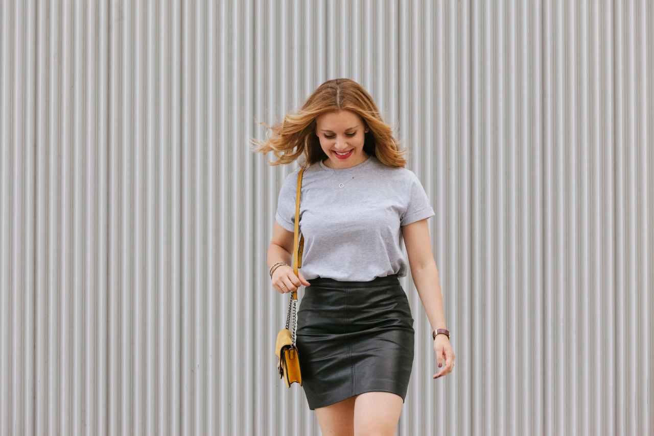 Inspirasi OOTD Nonton Konser yang Nyaman dan Stylish- Blue Bird Group